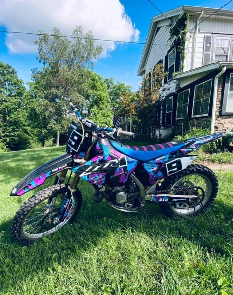 Replica suzuki skin – MXB-Mods.com