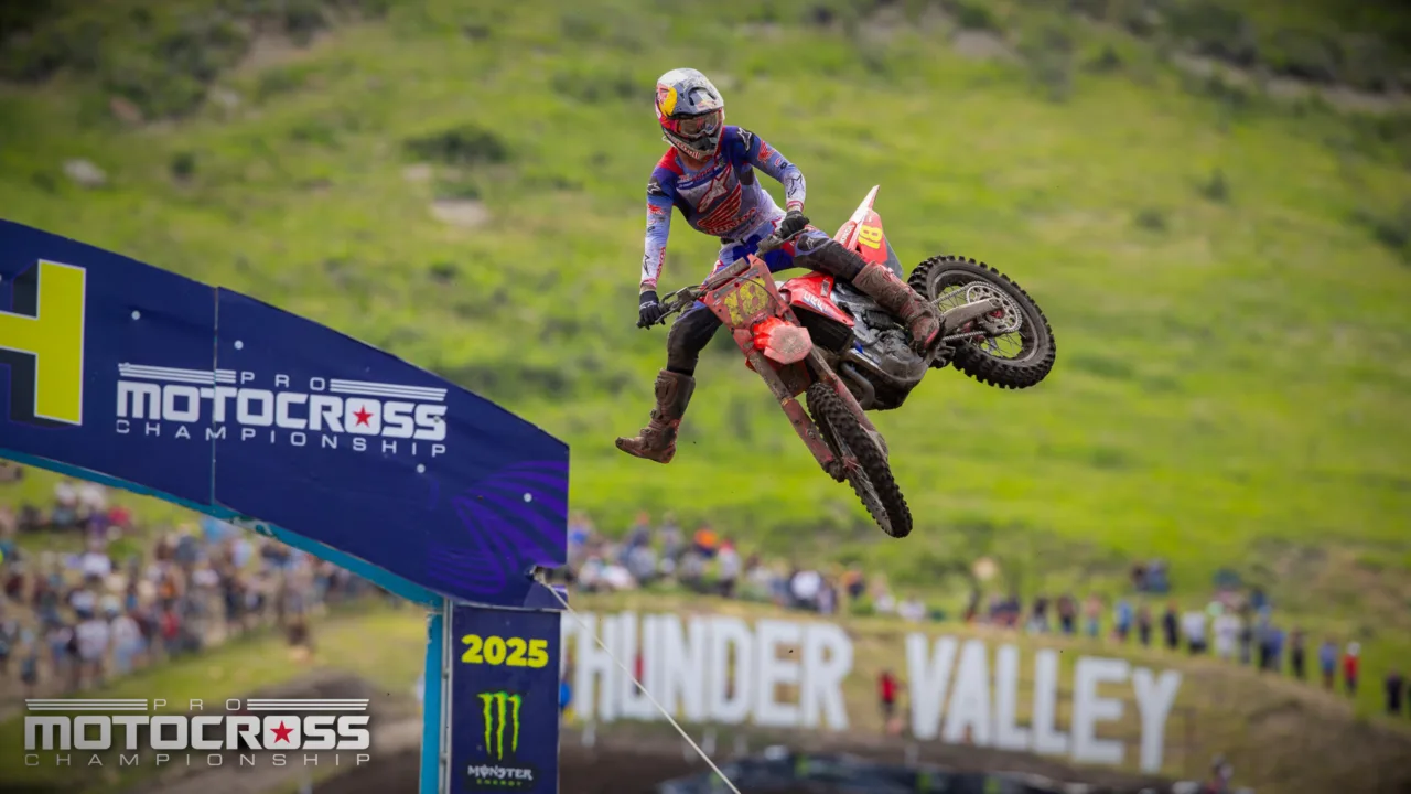 2025 Pro Motocross Backgrounds (1440p) – MXB-Mods.com